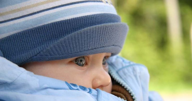 Tips for Hiking with a Baby or Toddler in Cold Weather - Mom Goes Camping